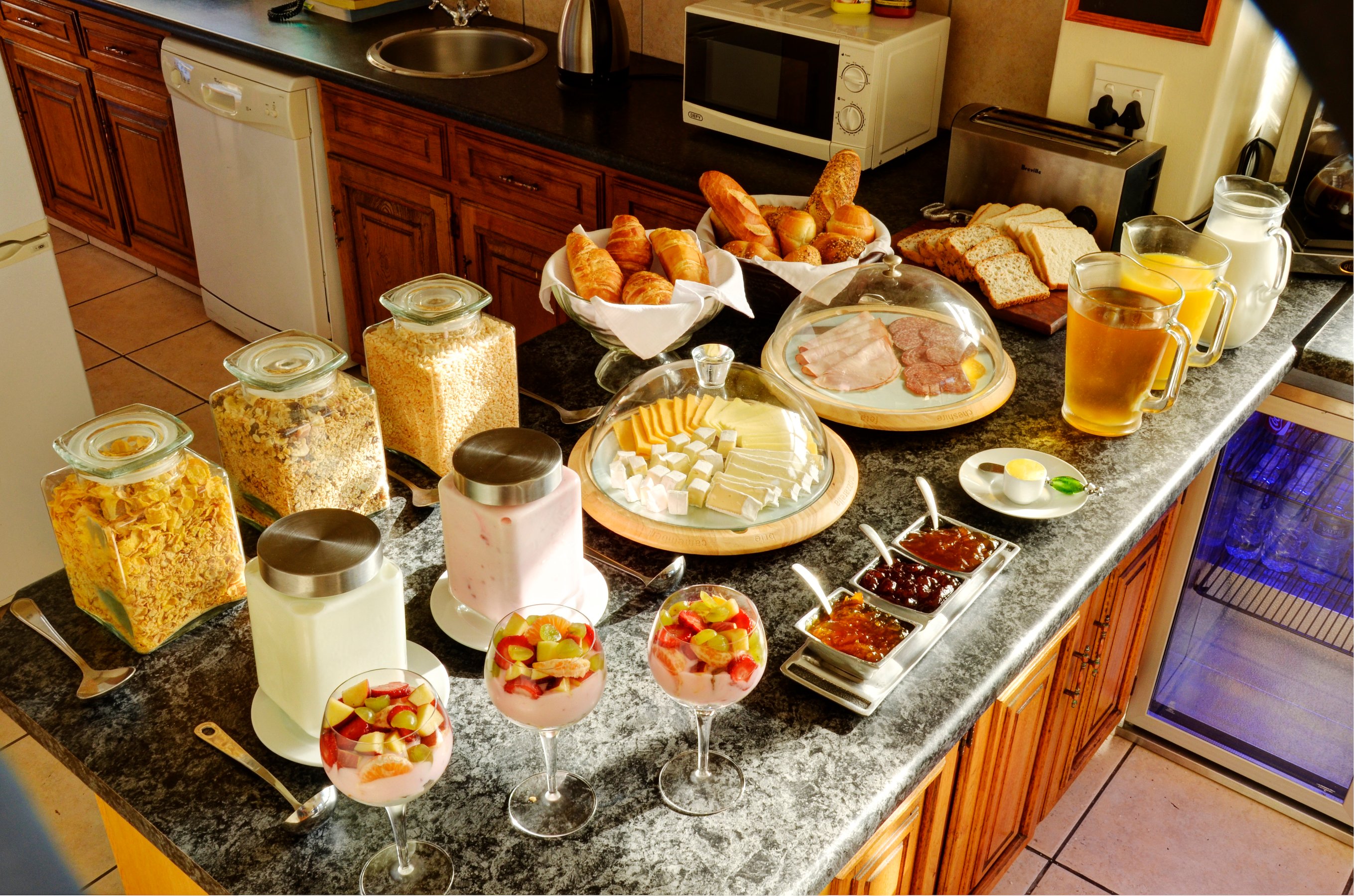 Sundown Manor Guesthouse, Fresnaye, Sea Point, Bed & Breakfast ...